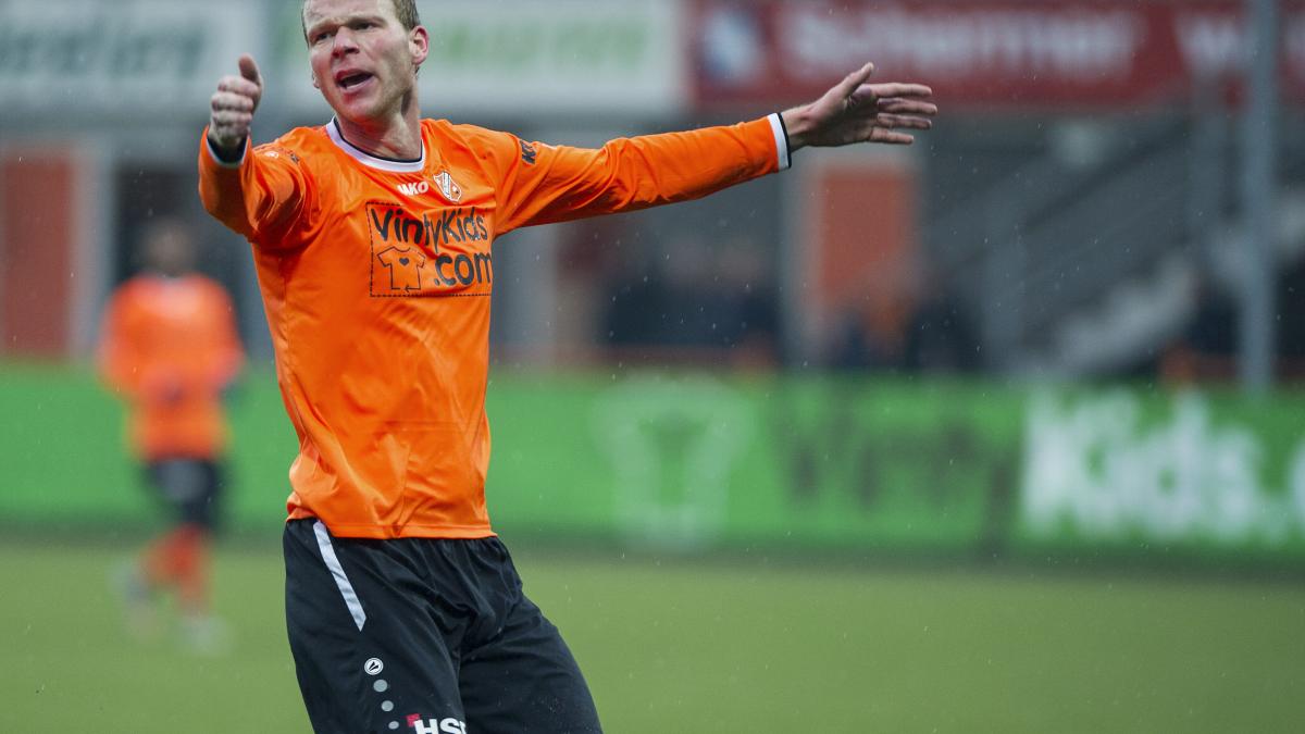 Moeder Veerman dolblij met transfer zoon Henk