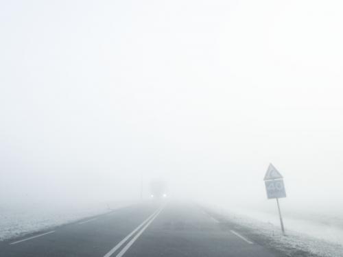 Opgepast! Dichte mist, files en spitsstroken dicht - NH Nieuws Opgepast! Dichte mist, files en spitsstroken dicht - NH Nieuws