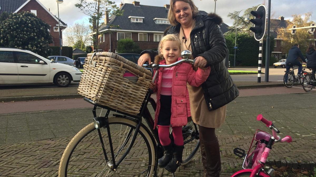 Marit en dochter Isis (5) vrezen verkeersaso: 'Was bang dat hij mama ...