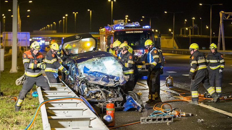 Dode en twee zwaargewonden bij ongeluk A4 Hoofddorp - NH Nieuws Dode en twee zwaargewonden bij ongeluk A4 Hoofddorp - NH Nieuws
