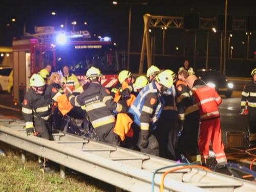 Dode en twee zwaargewonden bij ongeluk A4 Hoofddorp - NH Nieuws Dode en twee zwaargewonden bij ongeluk A4 Hoofddorp - NH Nieuws