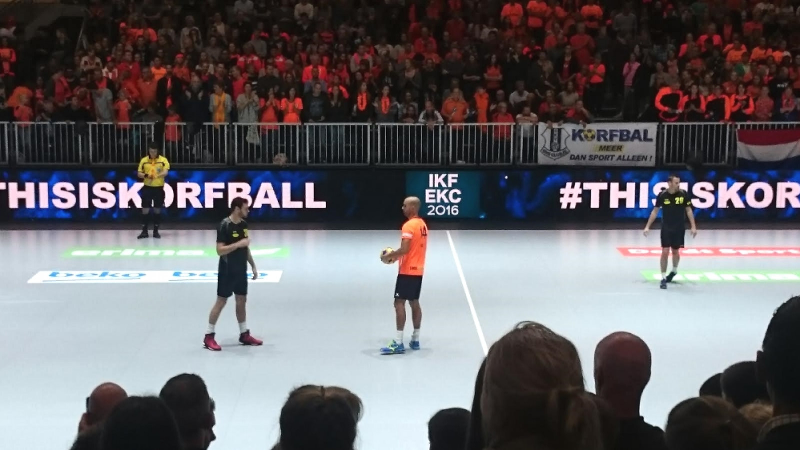 Korfballer Tim Bakker neemt afscheid met goud - NH Nieuws