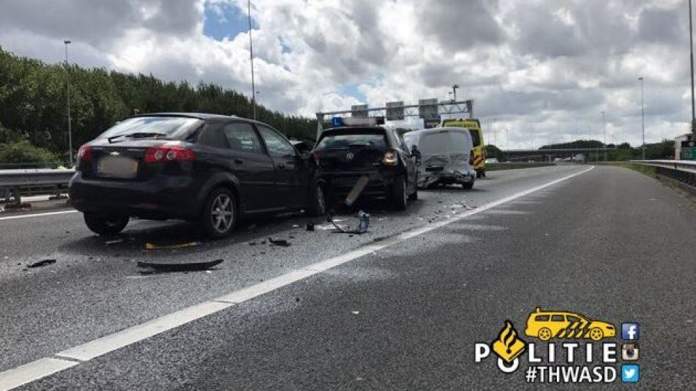 A10 Noord weer open na ongeluk met drie auto's - NH Nieuws