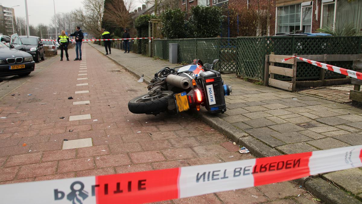 Motoragent gewond na aanrijding met auto