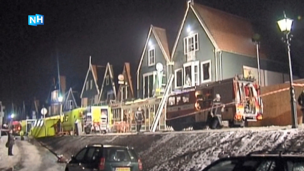 Ambulancechauffeur blikt terug op cafébrand in Volendam: "Vergeet ik ...