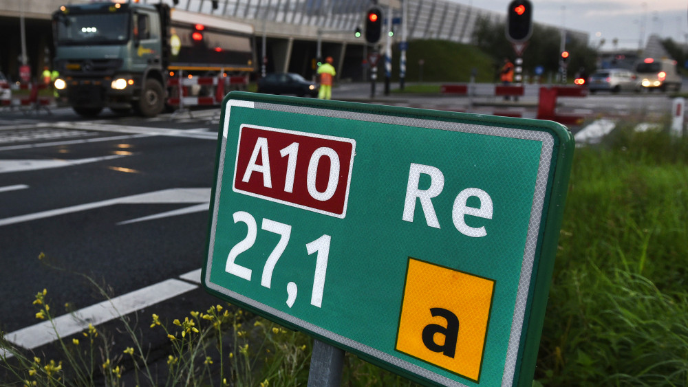 Eerste weekend van afsluitingen A10 en Amsterdamse treinstations: tot een uur extra reistijd ...