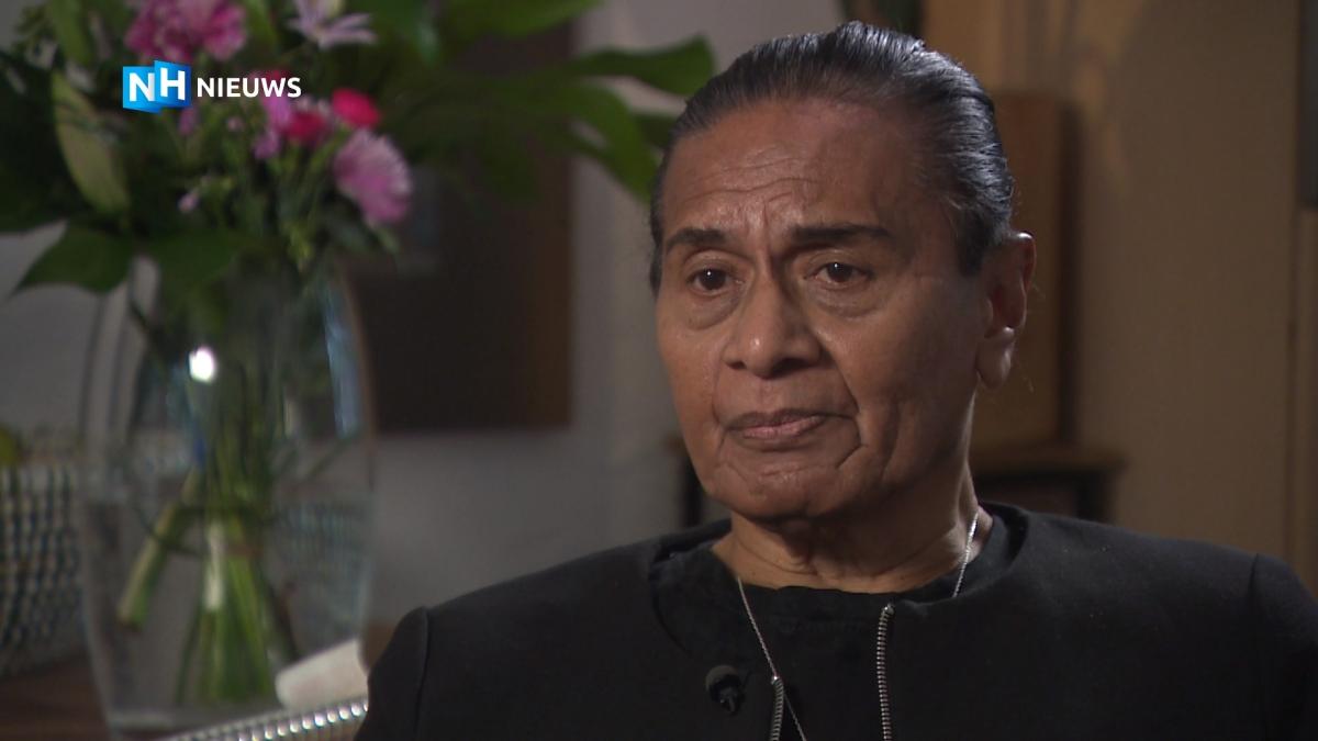 Johnny Manuhutu: "We speelden zeven dagen in de week, ook op vakantie"