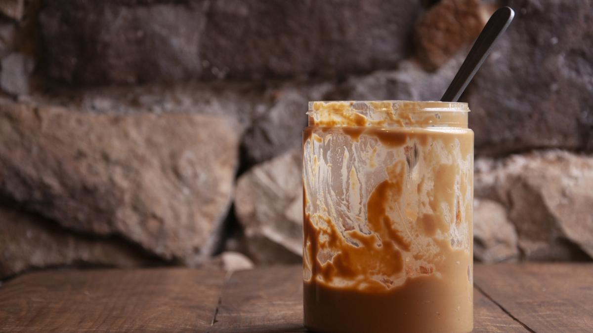 Harddrugs in potten pindakaas: man uit Gooise Meren stuurde drugs de ...