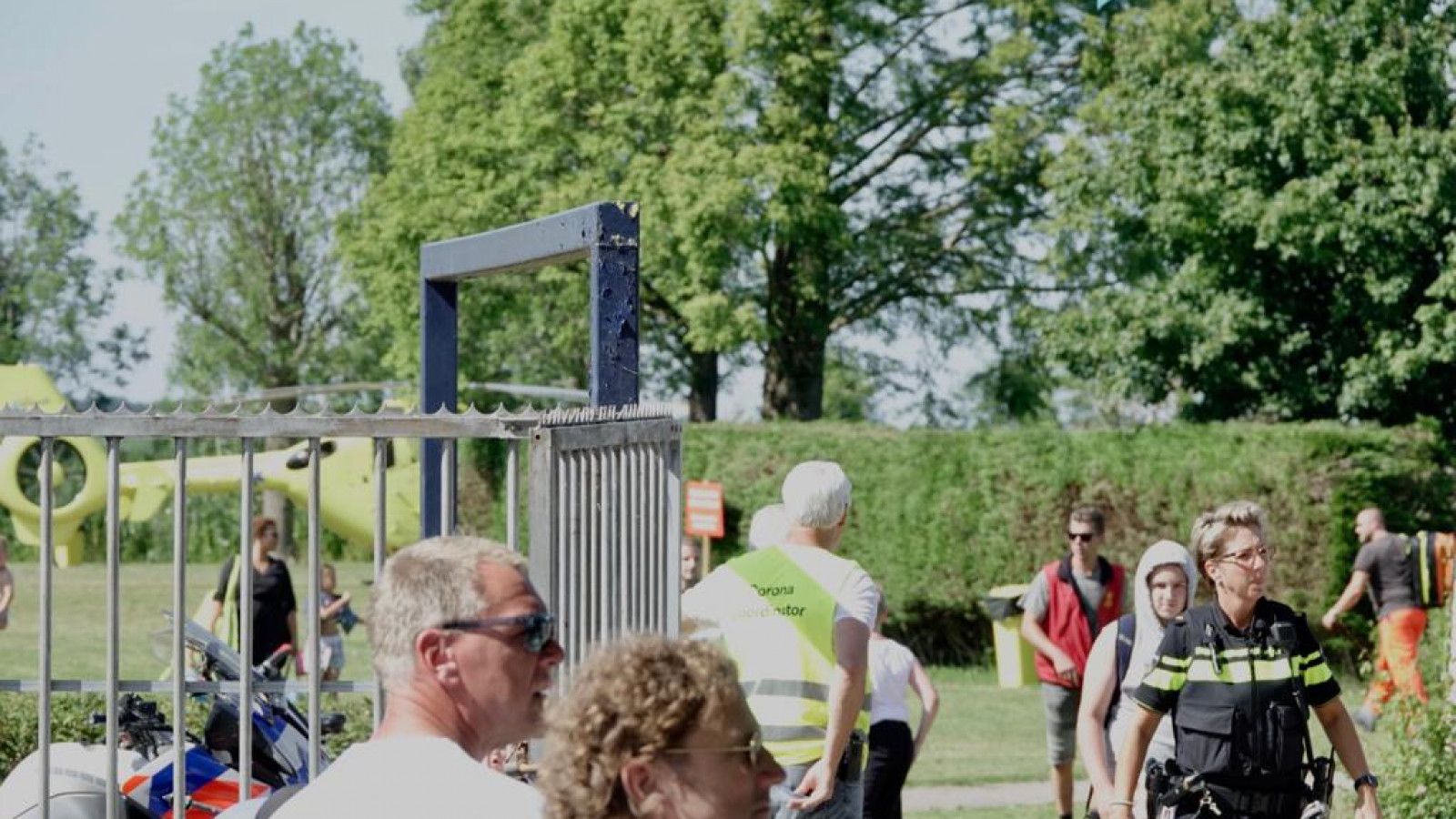 Bewusteloze vrouw uit buitenbad Wormer gered - NH Nieuws