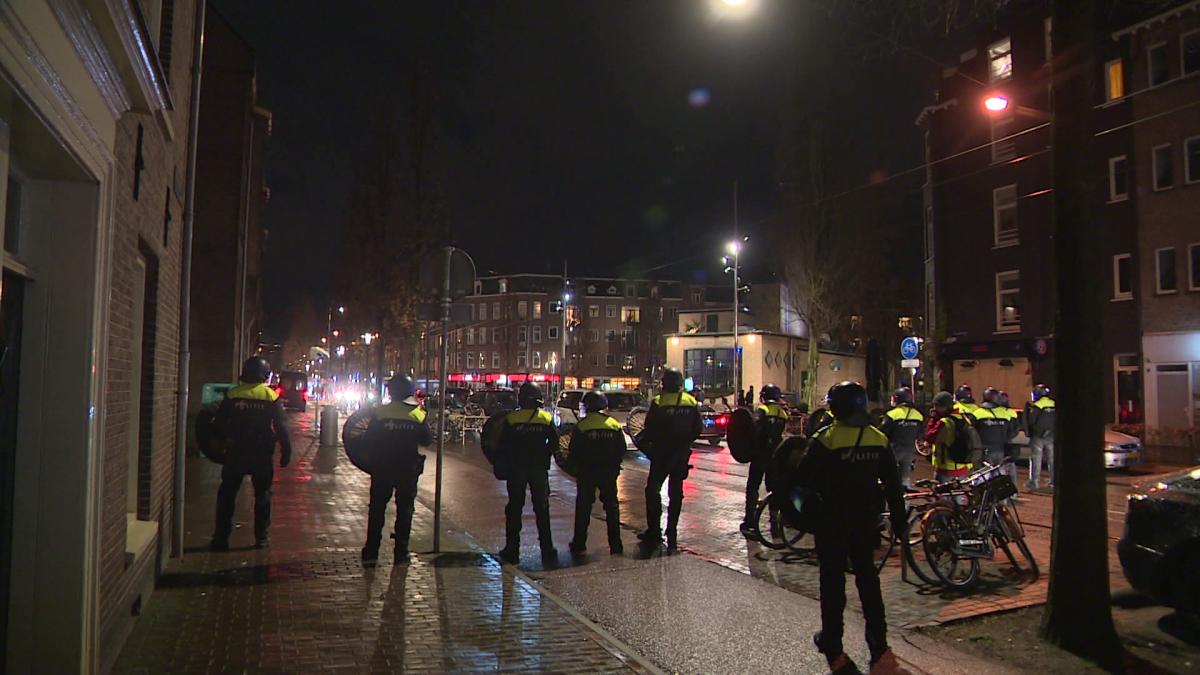 Jongeren over rellen in Oost: "Ik schaam me voor mijn leeftijdgenootjes ...
