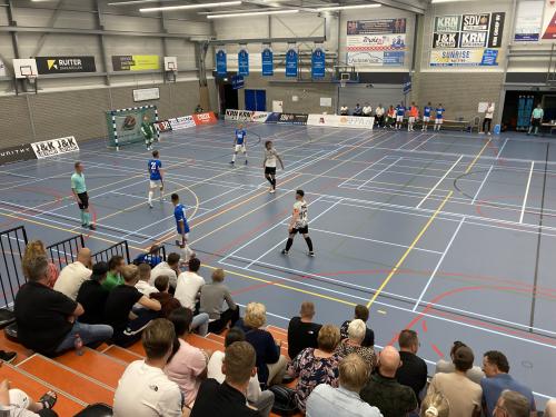Iwan de Mees komend seizoen de nieuwe trainer van zaalvoetballers FC ... Iwan de Mees komend seizoen de nieuwe trainer van zaalvoetballers FC ...