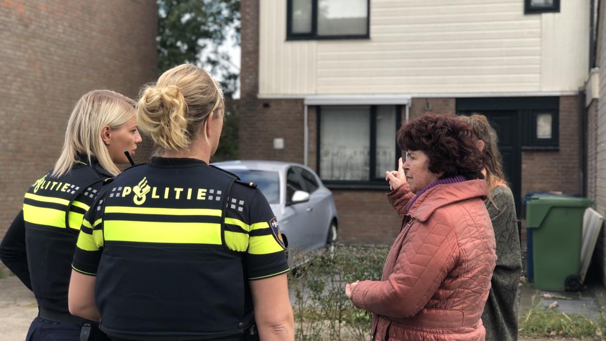 Straat vergaat van vliegen en stank na vondst dode buurman (53 ...