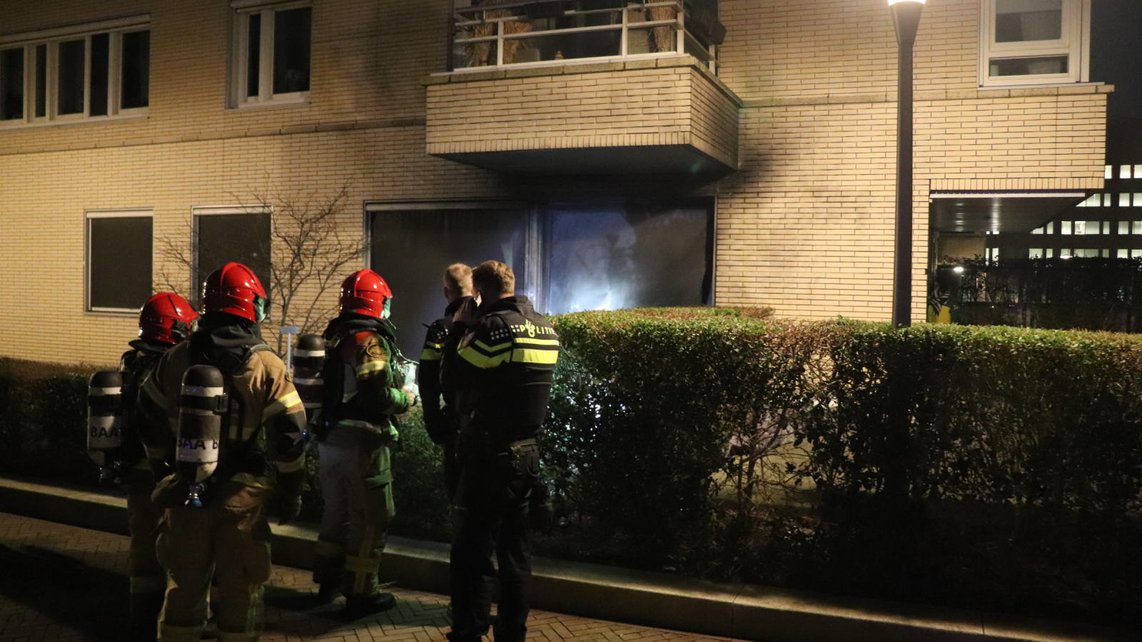 Vuurwerkbom Bij Woning In Noord Vernielt Ramen En Voorgevel Nh Nieuws
