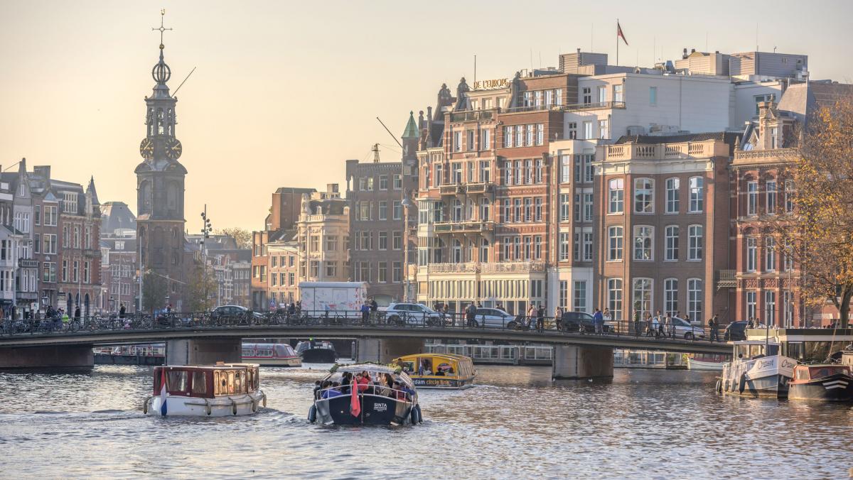 Rederijen krijgen gelijk: gemeente Amsterdam moet beleid vergunningen ...
