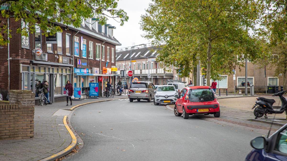 Hilversum wacht niet en pakt gevaarlijk kruispunt nu aan - NH Nieuws