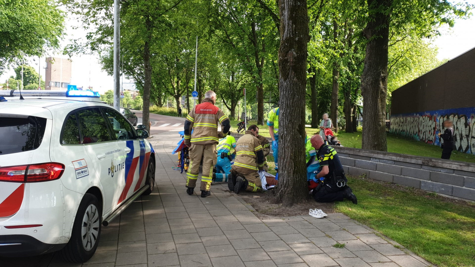 Voetganger (23) aangereden door onwel geworden automobilist in Noord ... Voetganger (23) aangereden door onwel geworden automobilist in Noord ...
