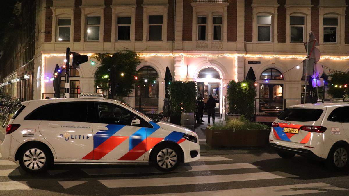 Medewerker met pistool op hoofd geslagen tijdens overval in café ...