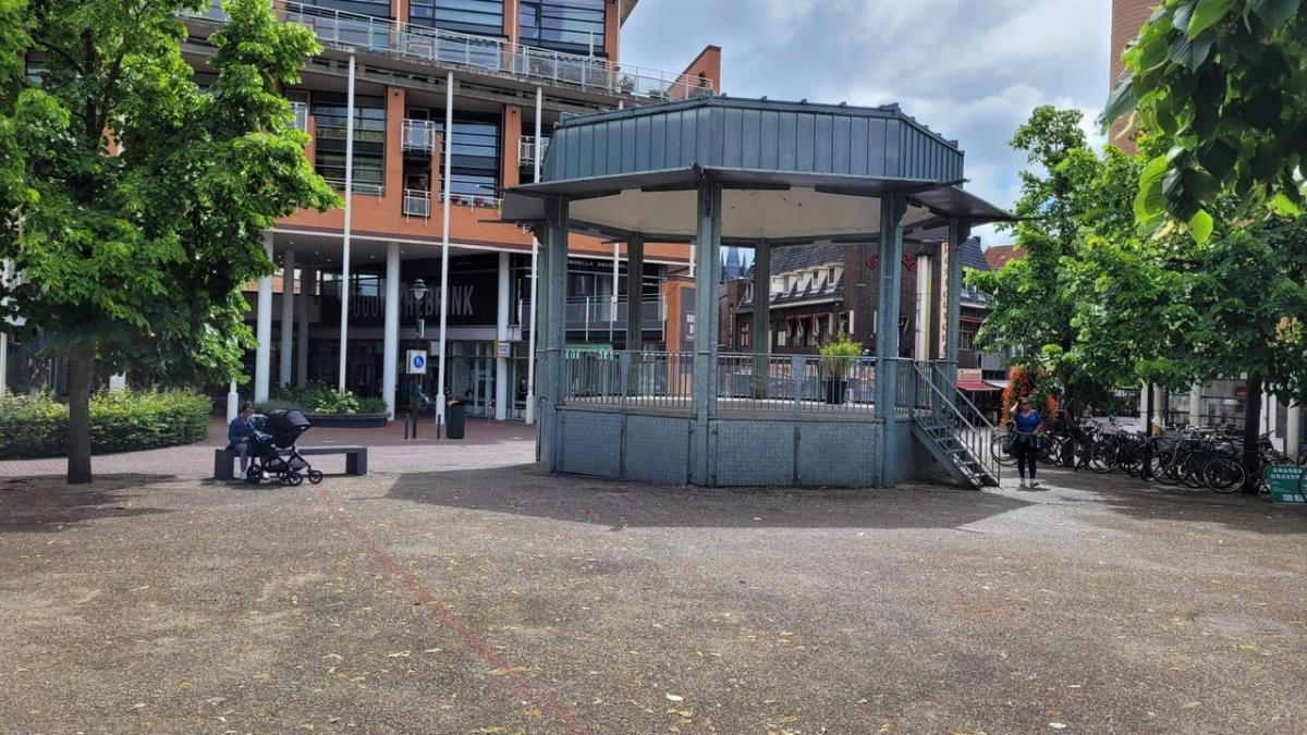 Hilversum helpt fietsers die Kerkbrink niet meer over mogen, plan ...