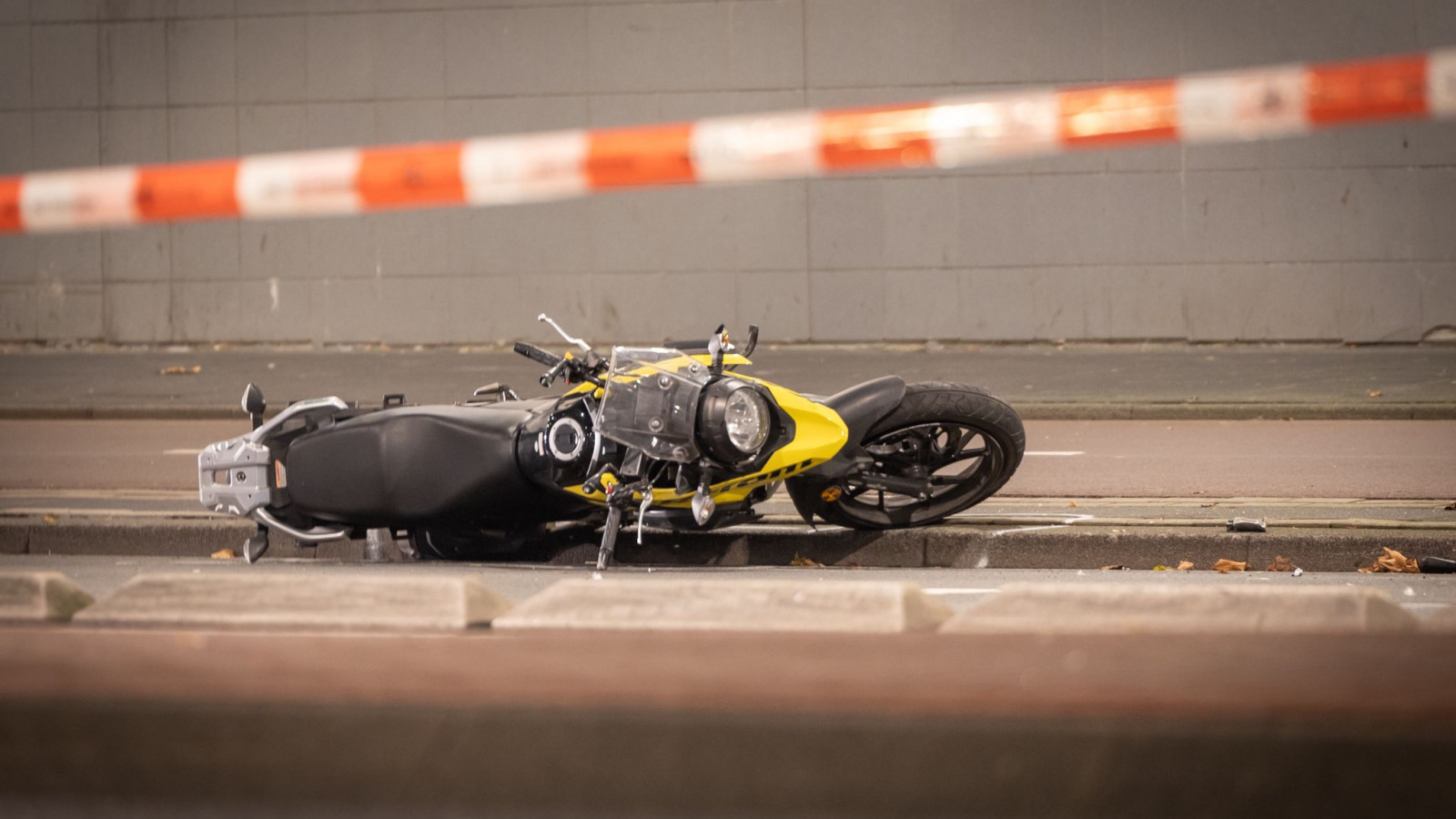 Motorrijder (20) verongelukt in Amsterdam-Zuidoost - NH Nieuws