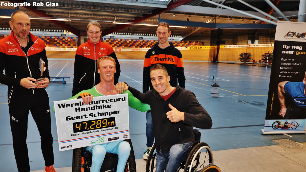Handbiker Geert Schipper na verpulvering werelduurrecord: "Ik voel mij ...