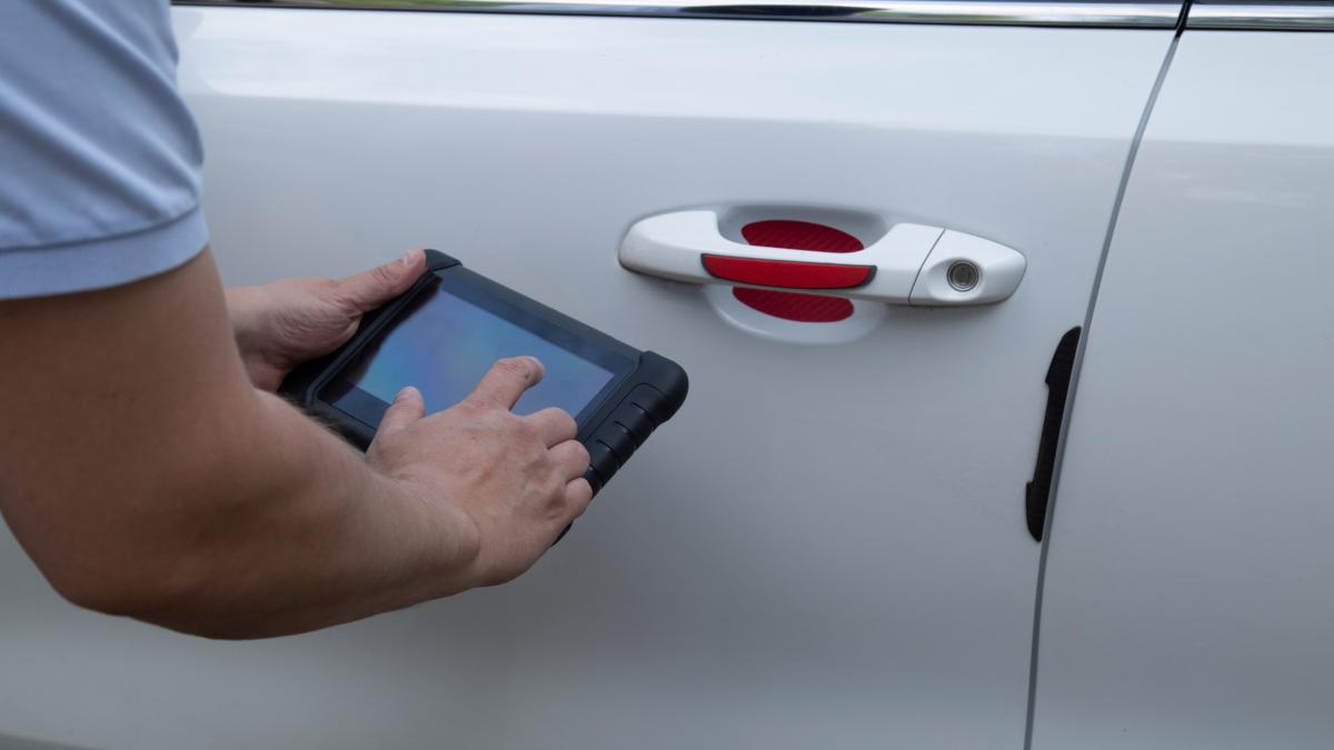 Politie waarschuwt eigenaren van auto's met slimme sloten: diefstallen ...