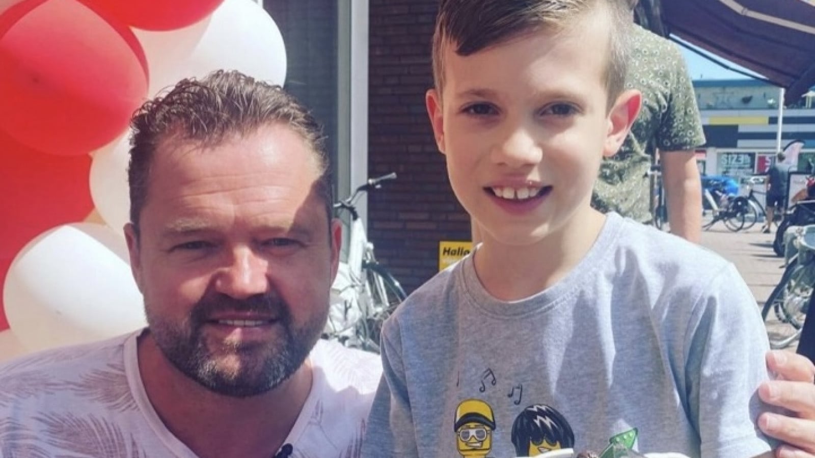 Merijn (11) ontmoet de ene na de andere BN'er door zijn Legofilmpjes ...
