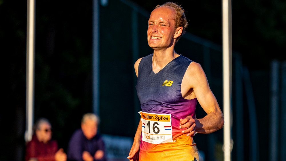 Met dertig centimeter voorsprong is Stan Niesten de Nederlands kampioen ...