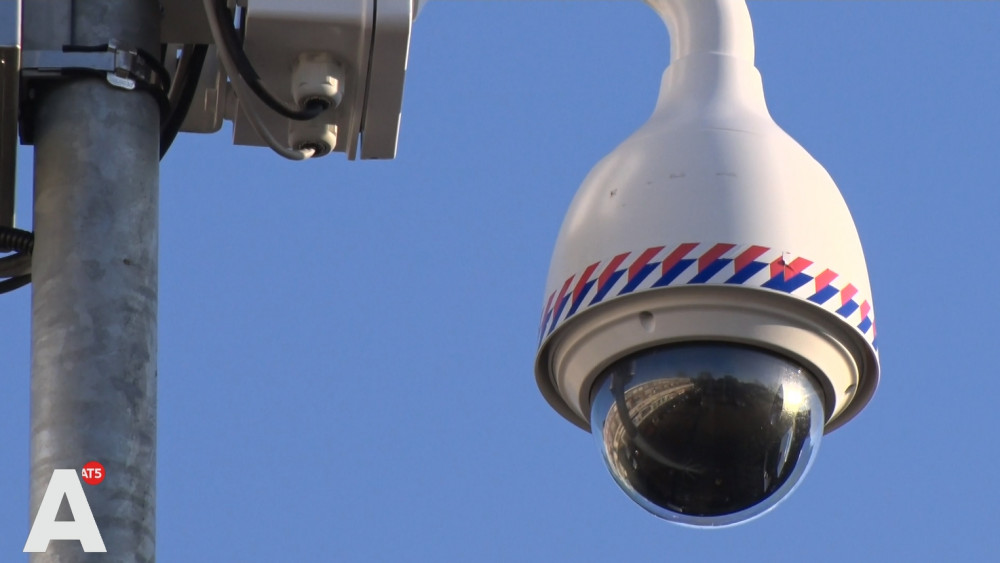 Op deze plekken in de stad wordt het cameratoezicht met een jaar ...