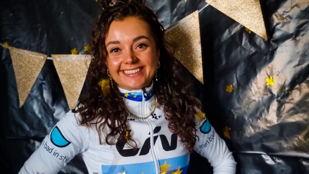 Gravelspecialiste Tessa Neefjes wordt fullprof: "Een droom die uitkomt ...