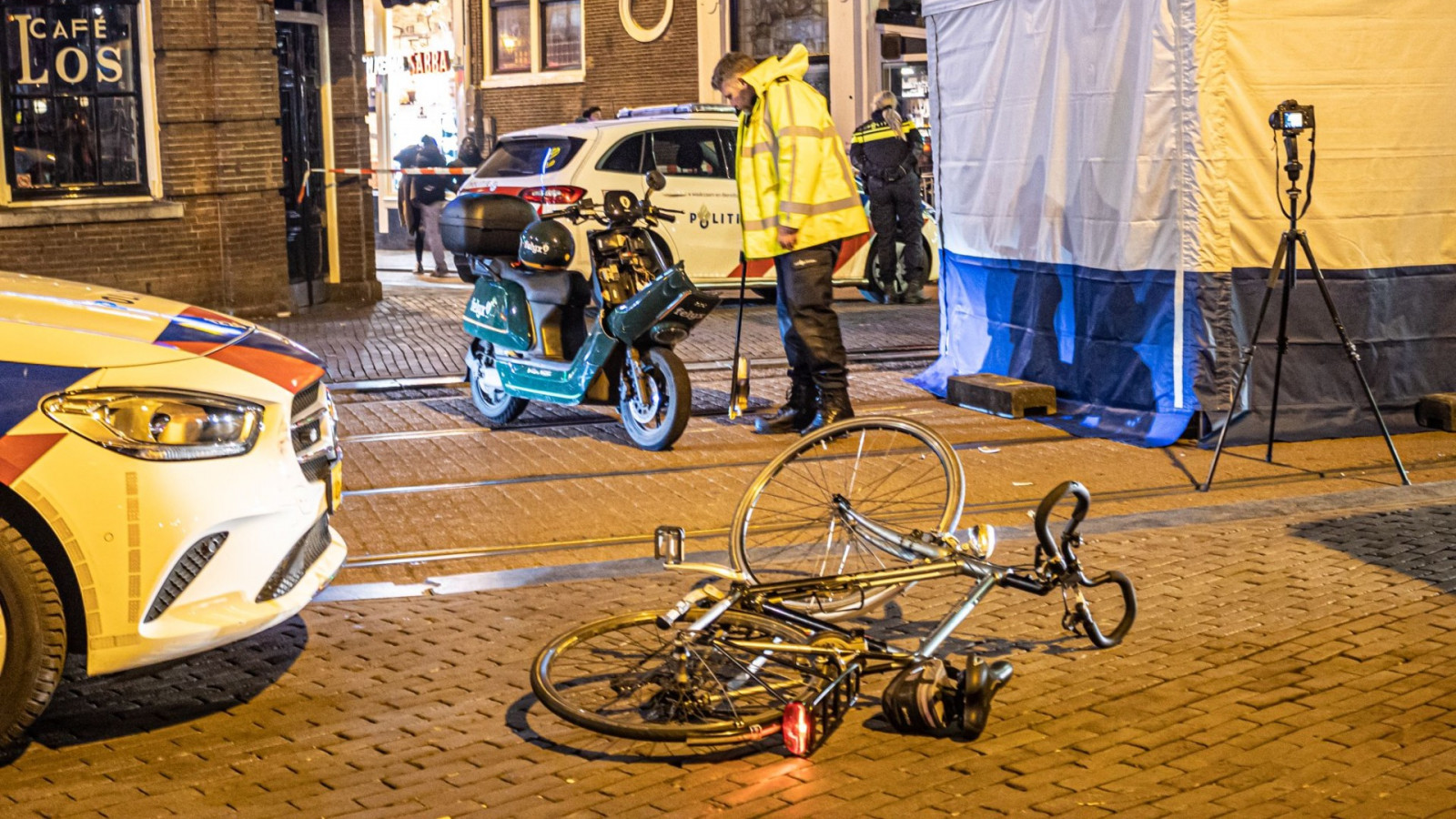 Rotterdammer (19) gepakt na dodelijke aanrijding met fietser in ...
