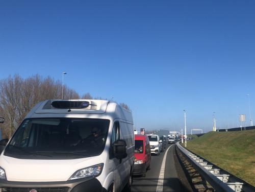 'Zooitje' op snelwegen A7 en A8 door afgesloten verbindingswegen bij ... 'Zooitje' op snelwegen A7 en A8 door afgesloten verbindingswegen bij ...