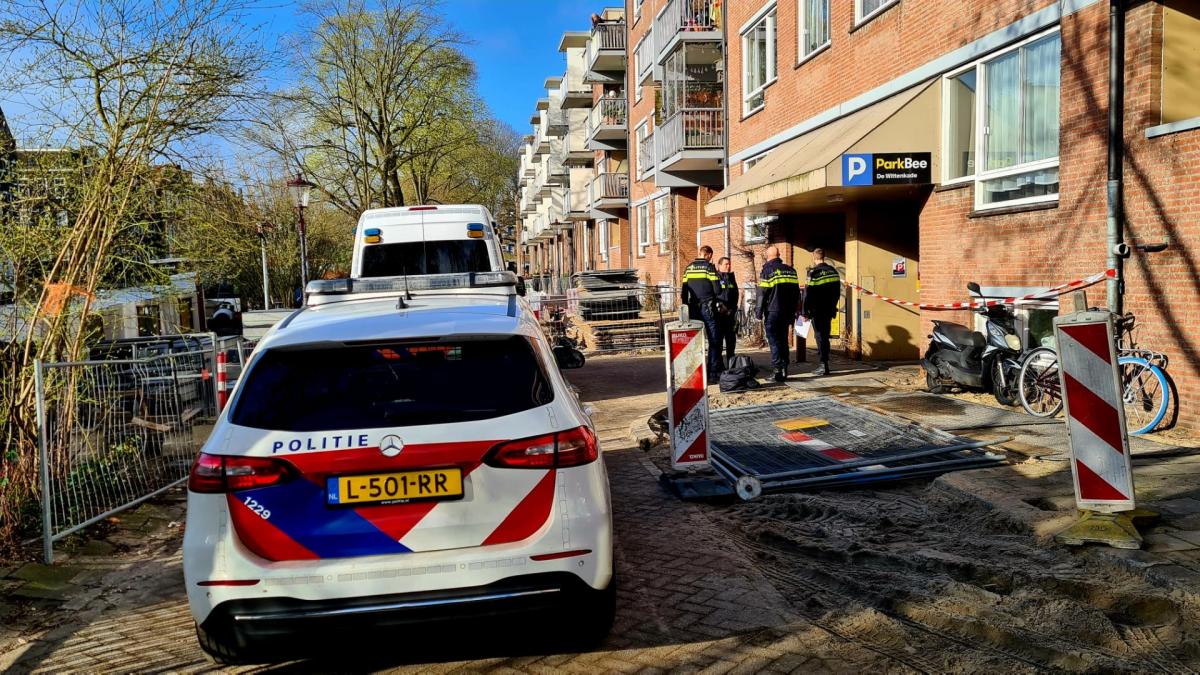Vermoedelijke schutter dood aangetroffen in de buurt van schietpartij in Amsterdam - NH Nieuws
