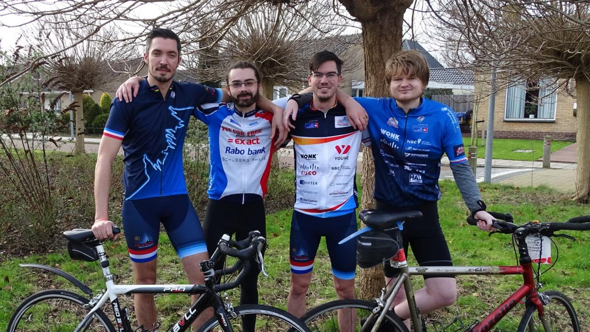 De berg op voor Tootje en Peter: Sjors fietst de Alpe D'HuZes voor zijn ...