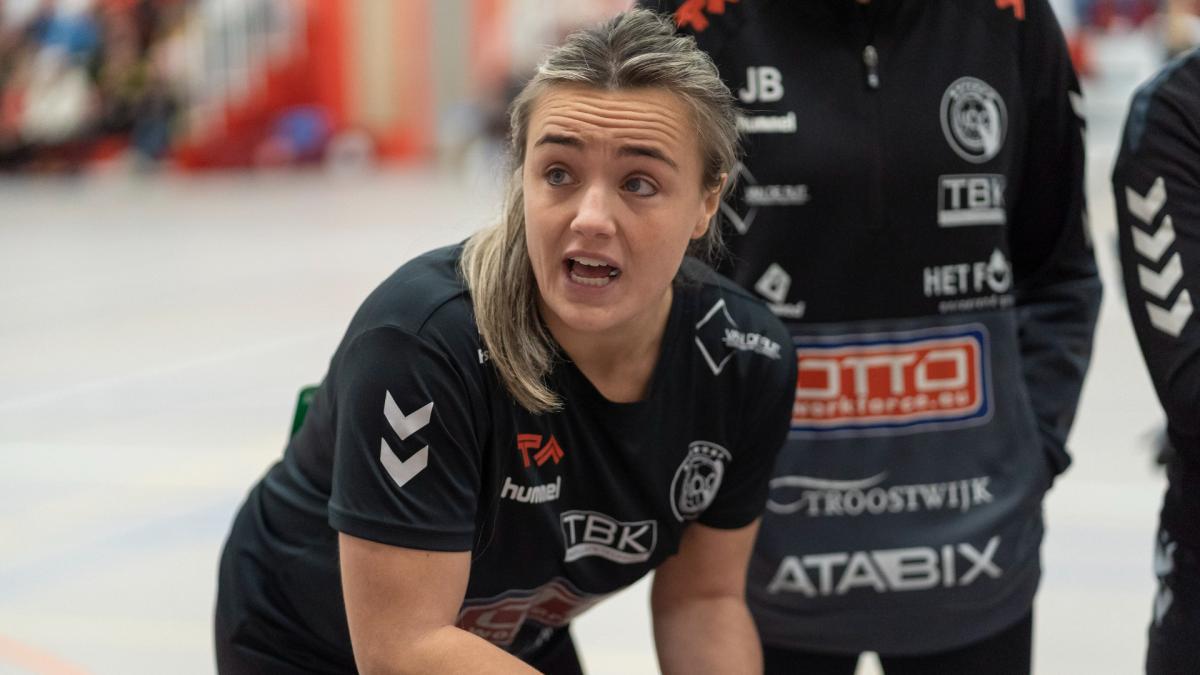 Opvallend: succesvolle handbalcoach Rachel de Haze stopt vlak voor ...
