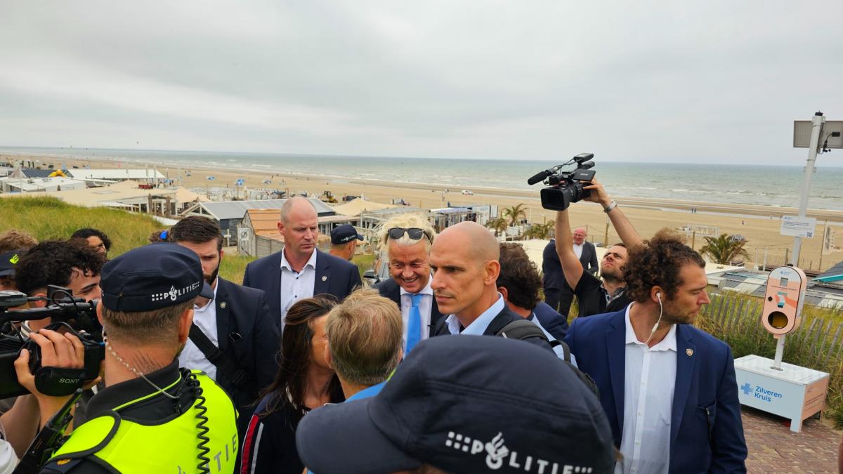 Na minister bezoekt ook Wilders Zandvoort: "We laten Zandvoorters niet ...