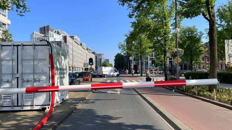 Gemeente zet knip door tijdens afsluiting A10, slagbomen alleen open bij 'onveilige situaties ...