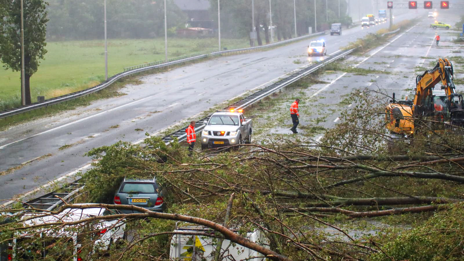Automobilisten op A9 muurvast: 'Kan door storm nog uren duren' - NH Nieuws