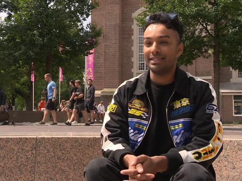 People of the Pride: King Faisel is een van de eerste gay rappers van ...