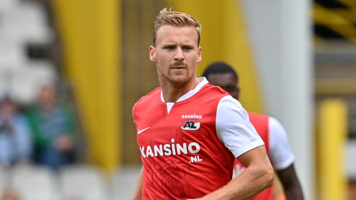 Dani de Wit vertrekt transfervrij van AZ naar VfL Bochum in Duitsland ...
