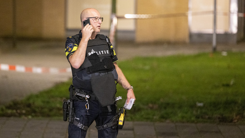 Man (43) zwaargewond bij schietpartij in Nieuw-West, een verdachte aangehouden - NH Nieuws