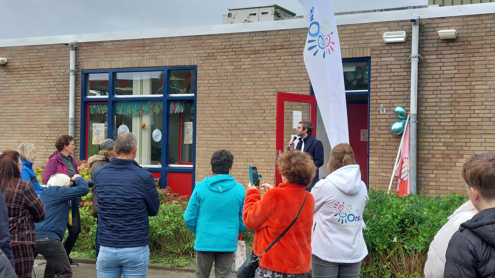Nieuwe 'huiskamer' van Bovenkarspel zet zich in tegen eenzaamheid in de ...
