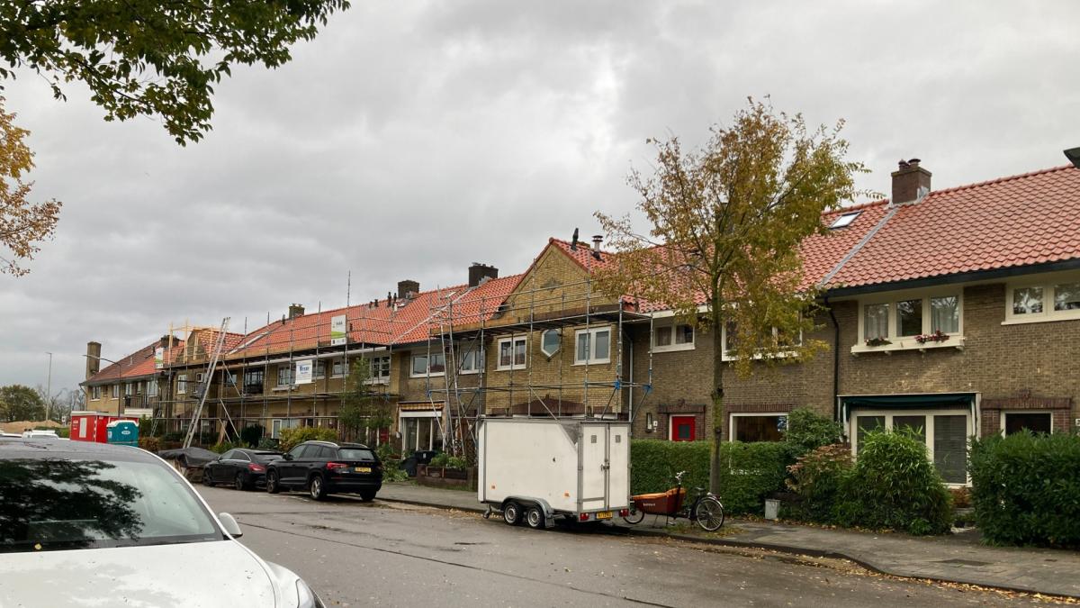 Haarlemse Molijnstraat nog in de steigers na storm Poly: nu volgt storm ...