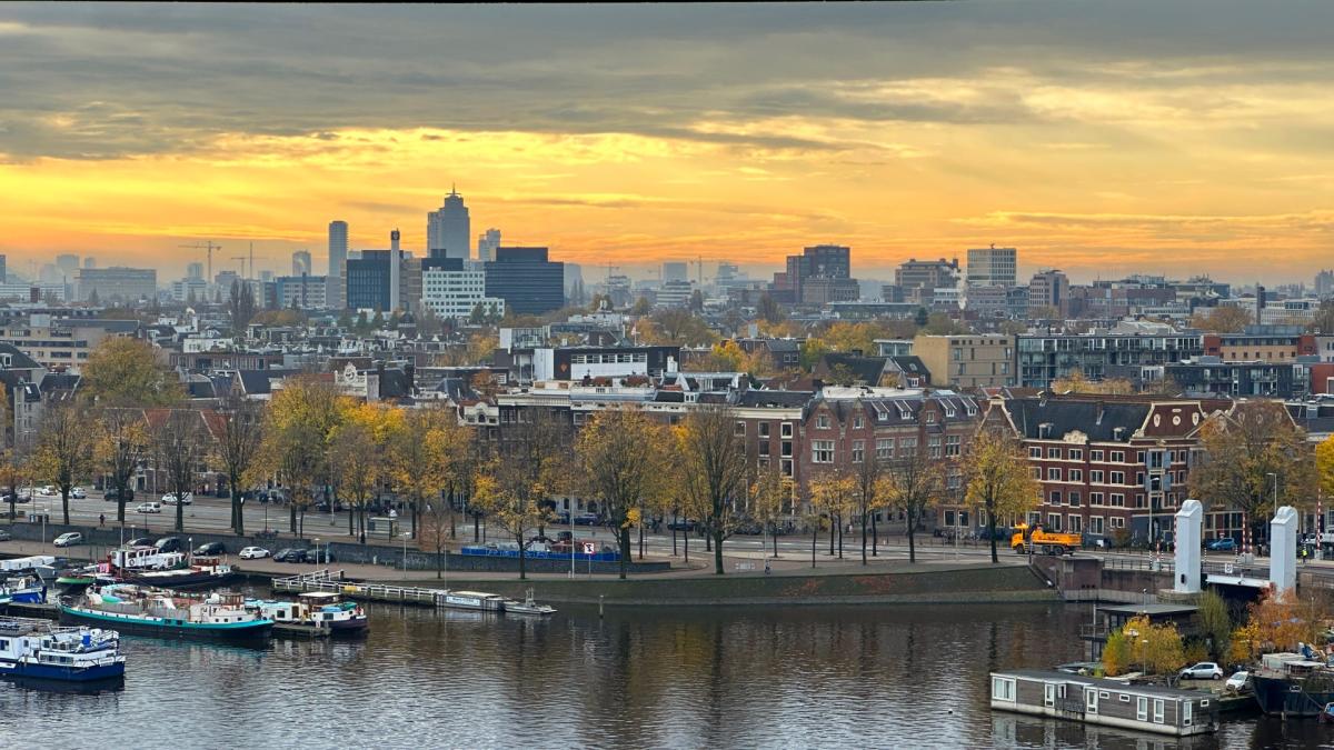 Gemeente Amsterdam ziet groeiend aantal meldingen illegale ...