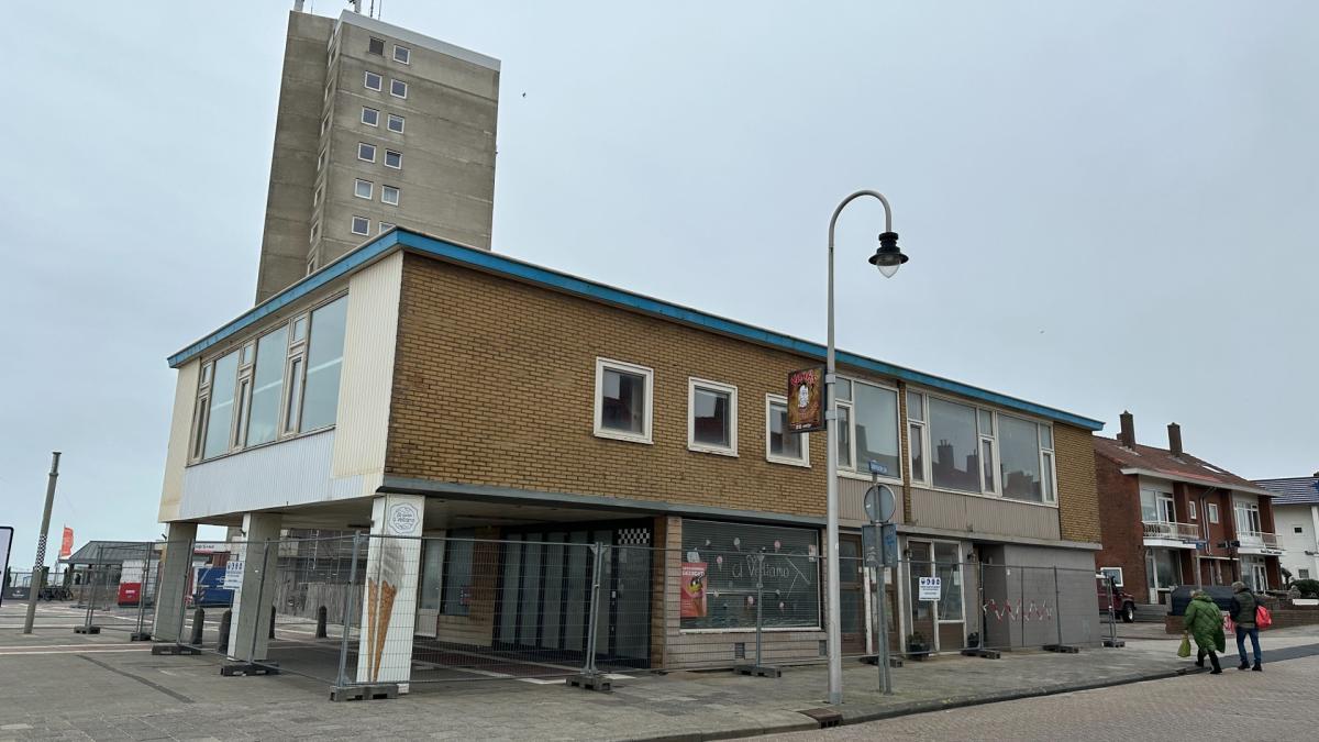 Laatste 'pukkel' Zandvoortse Badhuisplein tegen de grond - NH Nieuws