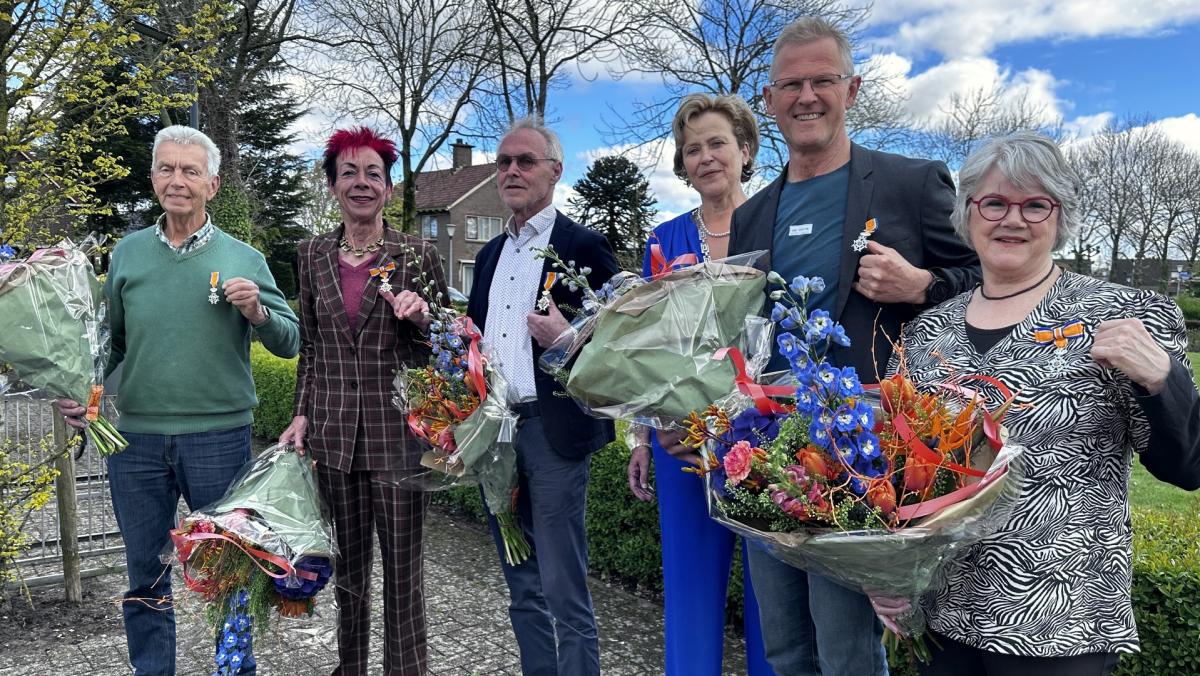 'Meneer Waarland' onverwachts onderscheiden voor 25 jaar ...