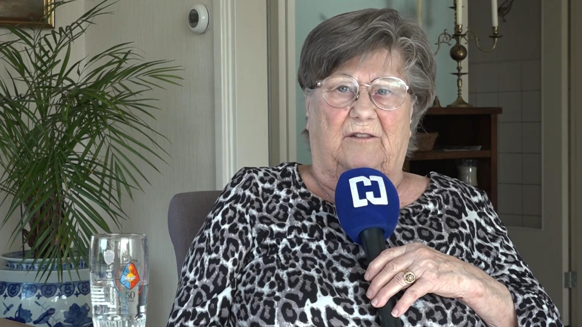 Tante Dicky dolblij met loting van 'haar' Telstar: "Kaaskoppen tegen de ...