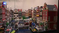 Lego-kunstenaar bouwt Amsterdamse grachten tot in detail na - NH Nieuws