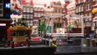 Lego-kunstenaar bouwt Amsterdamse grachten tot in detail na - NH Nieuws