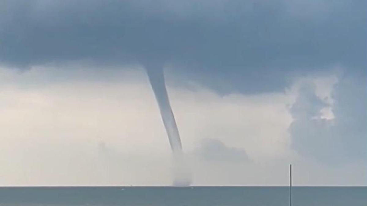 Spanning en sensatie om waterhozen langs de kust: maar is dat terecht ...