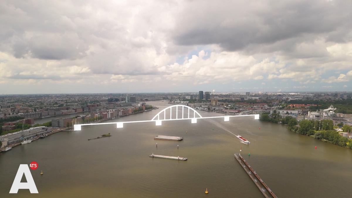 Amsterdamse wethouder over verdubbeling kosten brug over IJ: "Ik moest ...